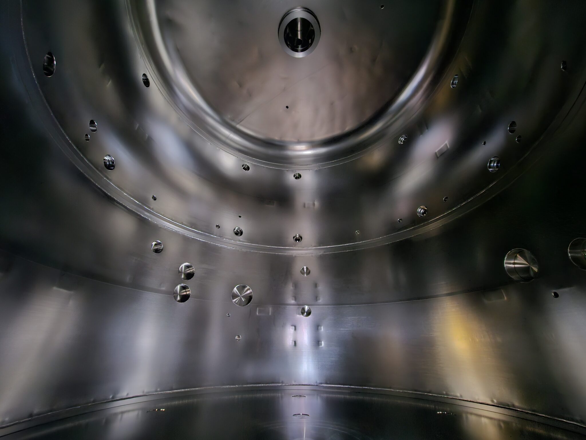 NUOVE TECNOLOGIE PER ET: COMPLETATA LA COSTRUZIONE DI UNA CAMERA A ...