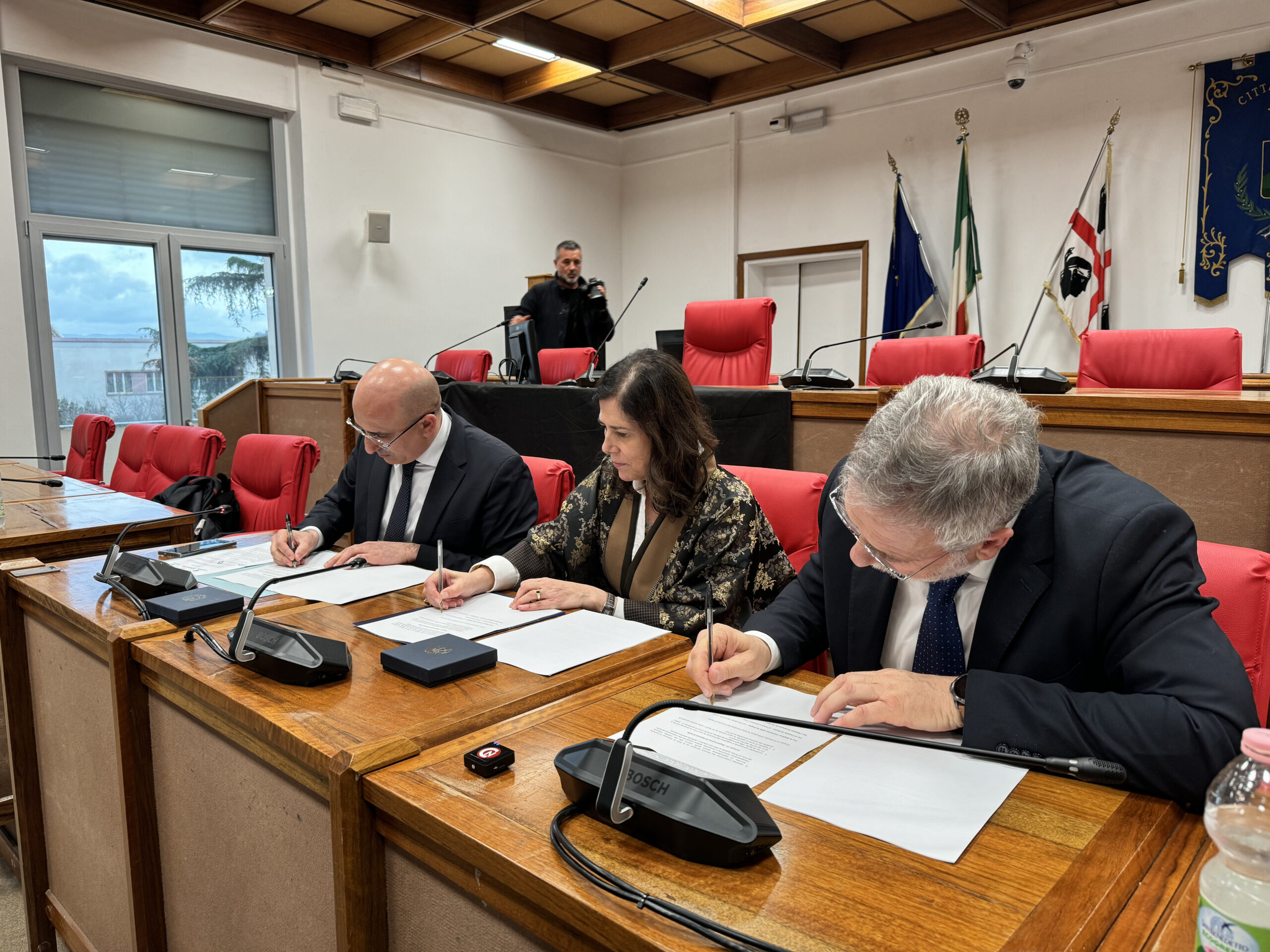 EINSTEIN TELESCOPE: FIRMATO L'ACCORDO QUADRO PER LA NUOVA SEDE INGV A ...